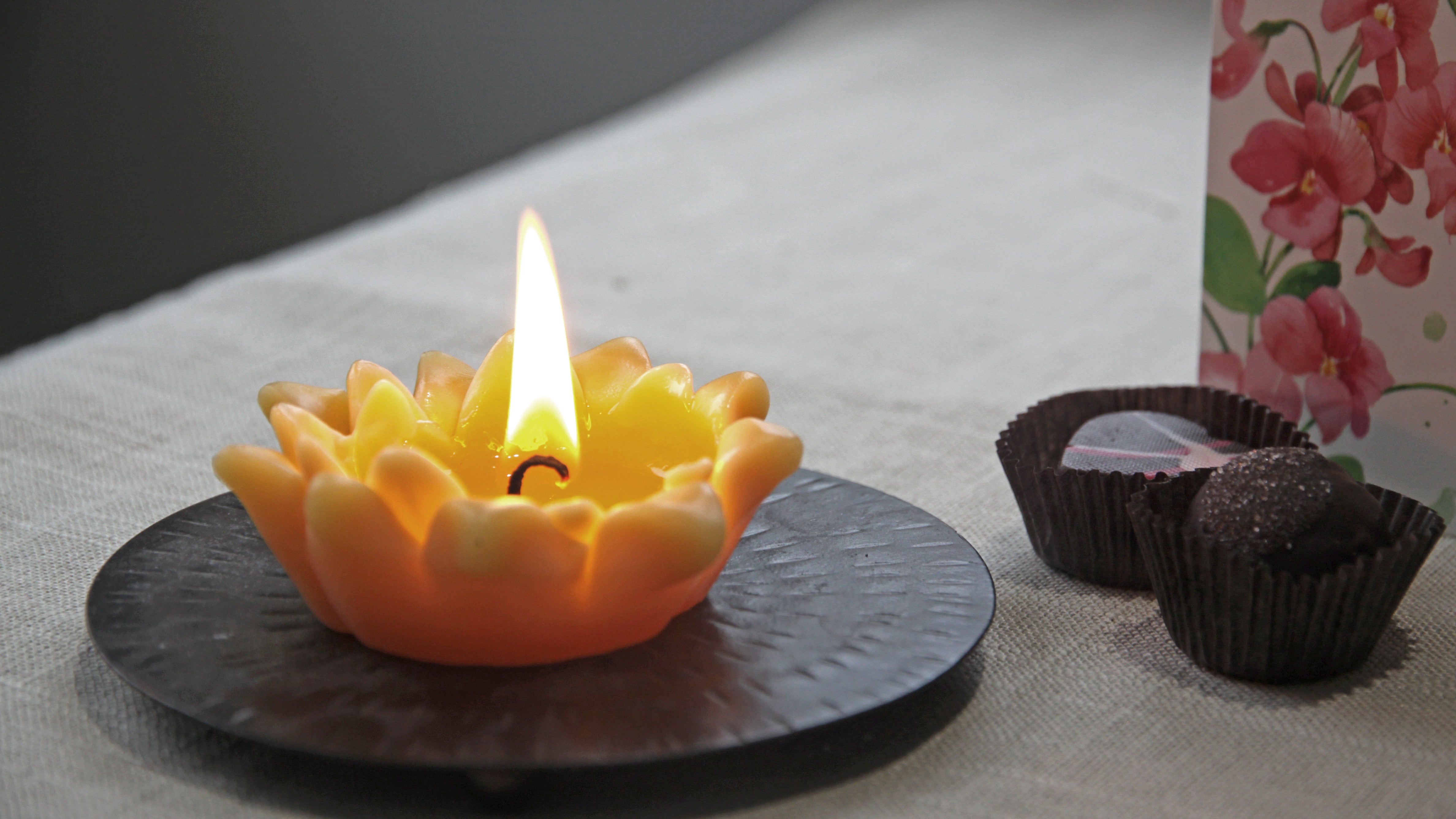 Wishing you a Warm and Wonderful Weekend! – Honey Candles Canada